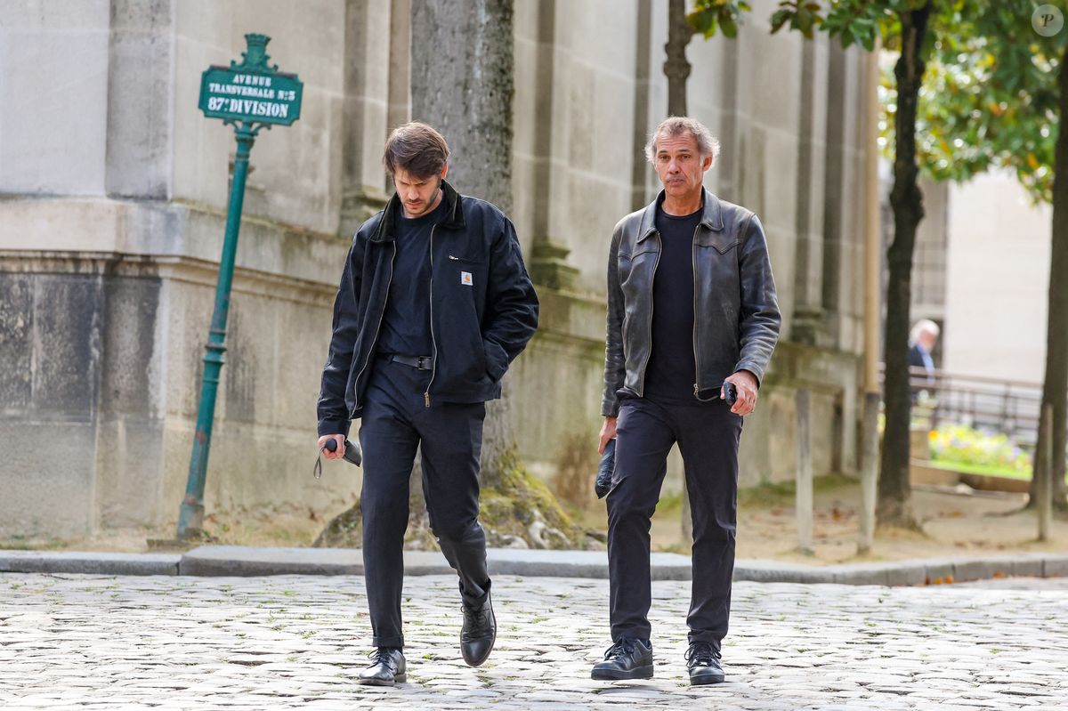 Photo : Paul Belmondo et son fils Alessandro Belmondo aux obsèques d ...