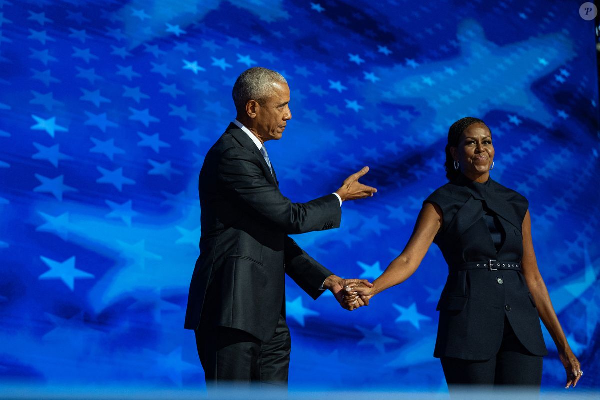 Photo : Barack Obama et sa femme Michelle Obama électrisent la foule ...