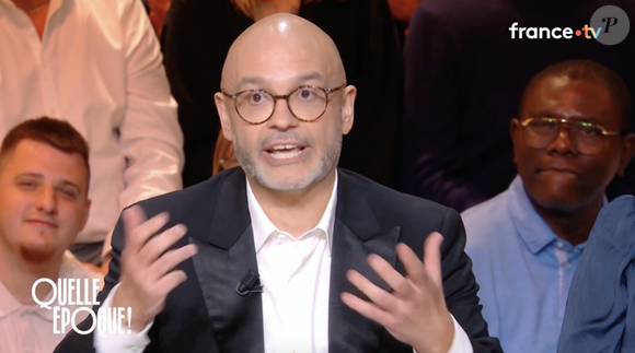 Photo : Yoann Riou sur le plateau de "Quelle époque !" sur France 2, le ...