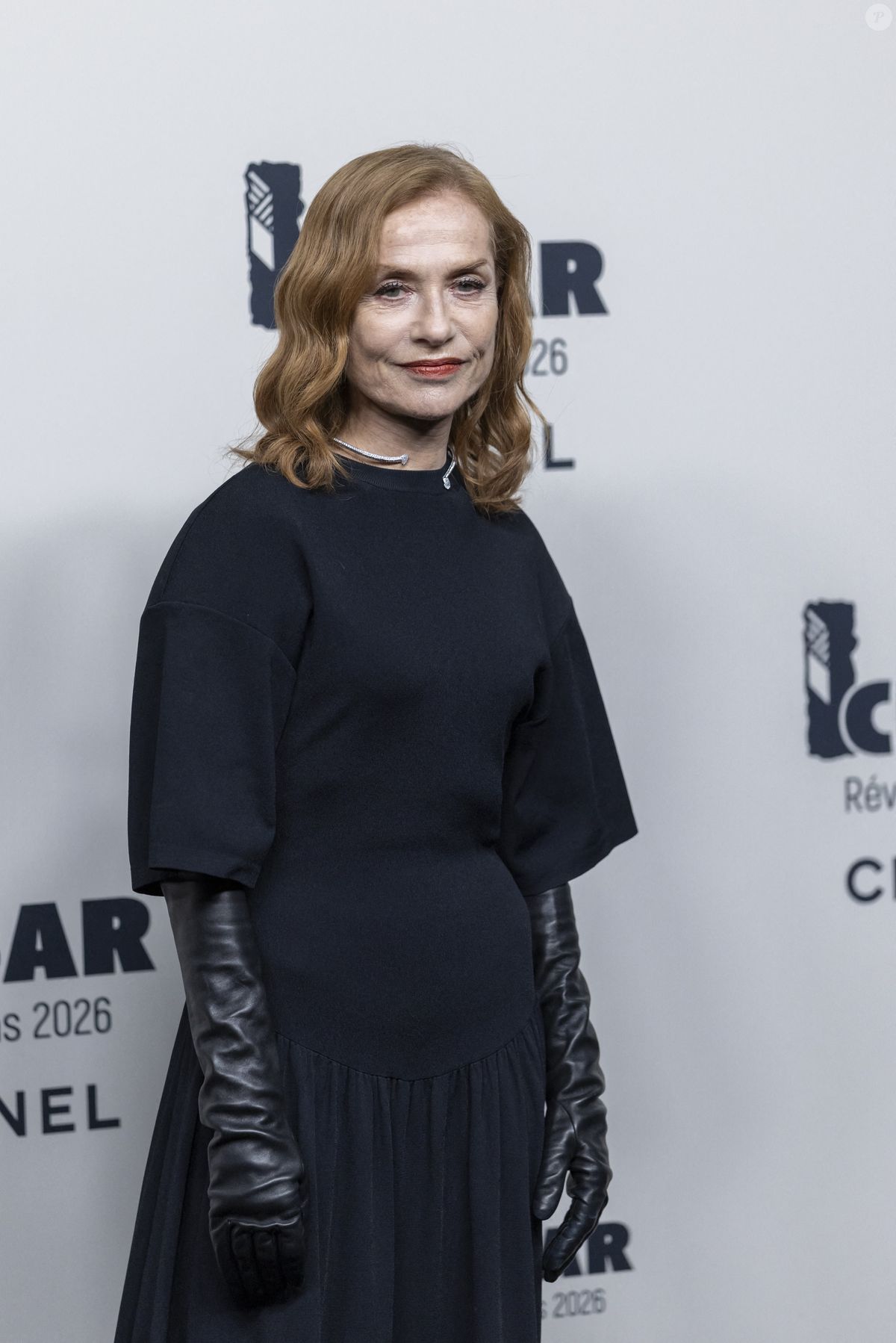 Photo : Isabelle Huppert - Photocall du dîner des Révélations César ...