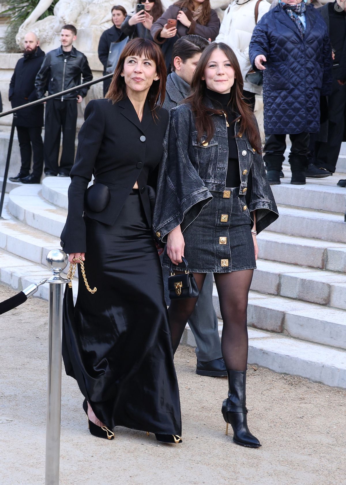 Photo : Sophie Marceau et sa fille Juliette Lemley au défilé ...