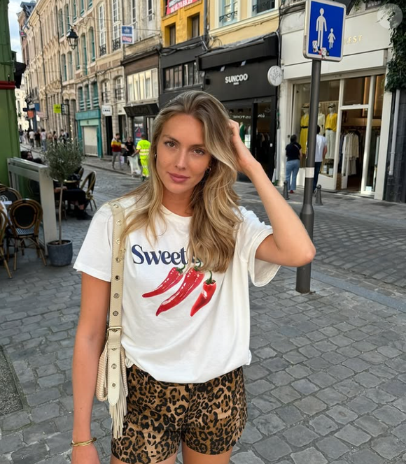 "On ne voyait plus mes organes" : Agathe Cauet, en route pour Miss ...