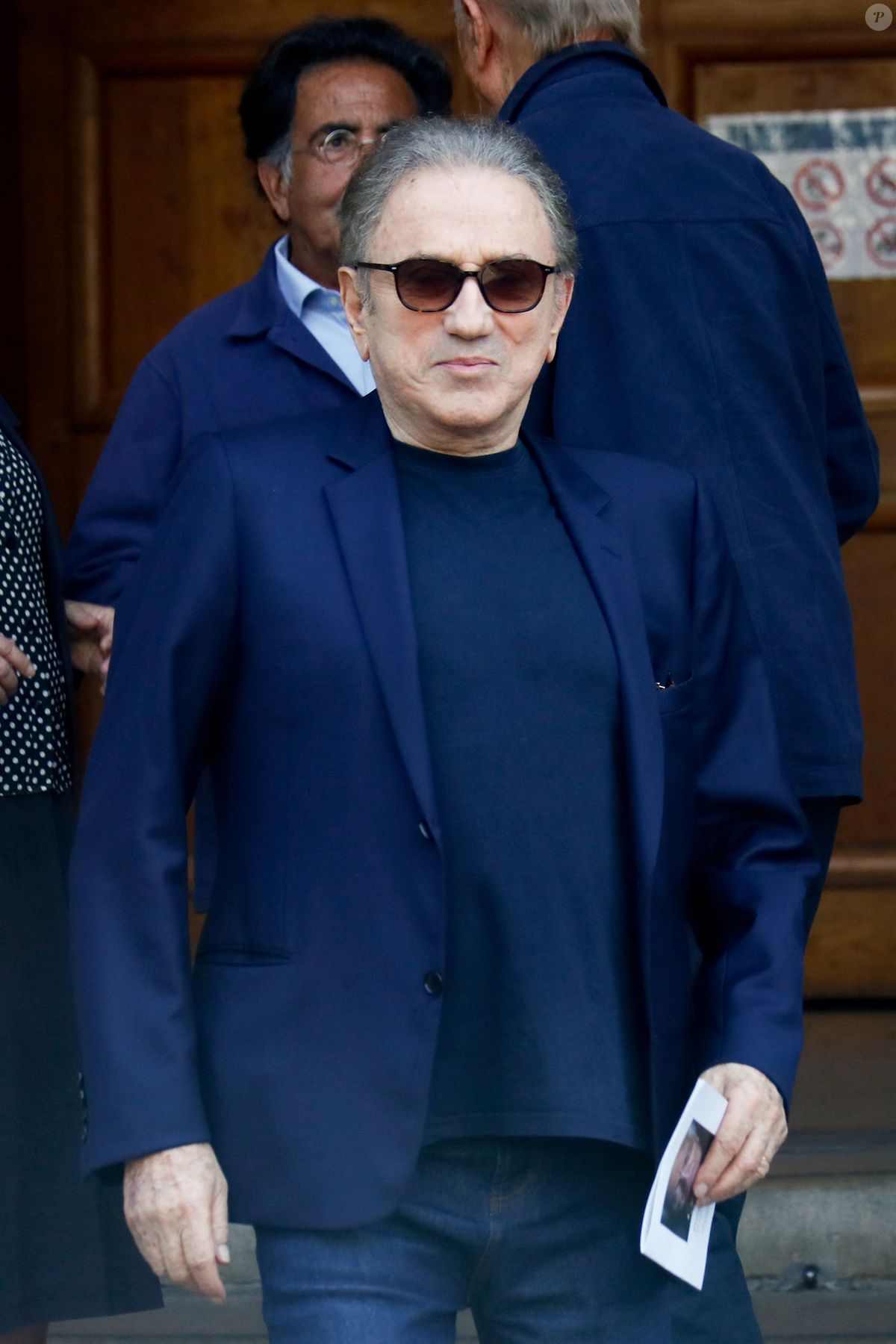 Photo : Un mois après les obsèques de Philippe Labro, Michel Drucker ...