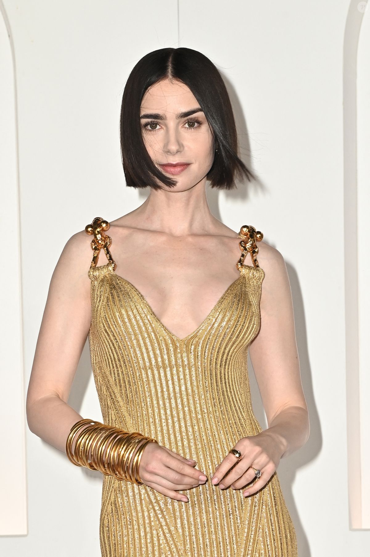 Photo : Lily Collins - Première de la quatrième saison de la série ...