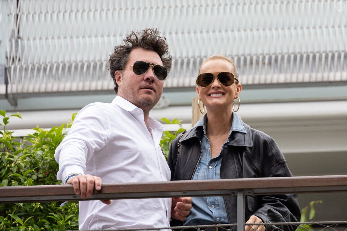 Photo : Læticia Hallyday et Frédéric Suant assistent au Village pour la ...