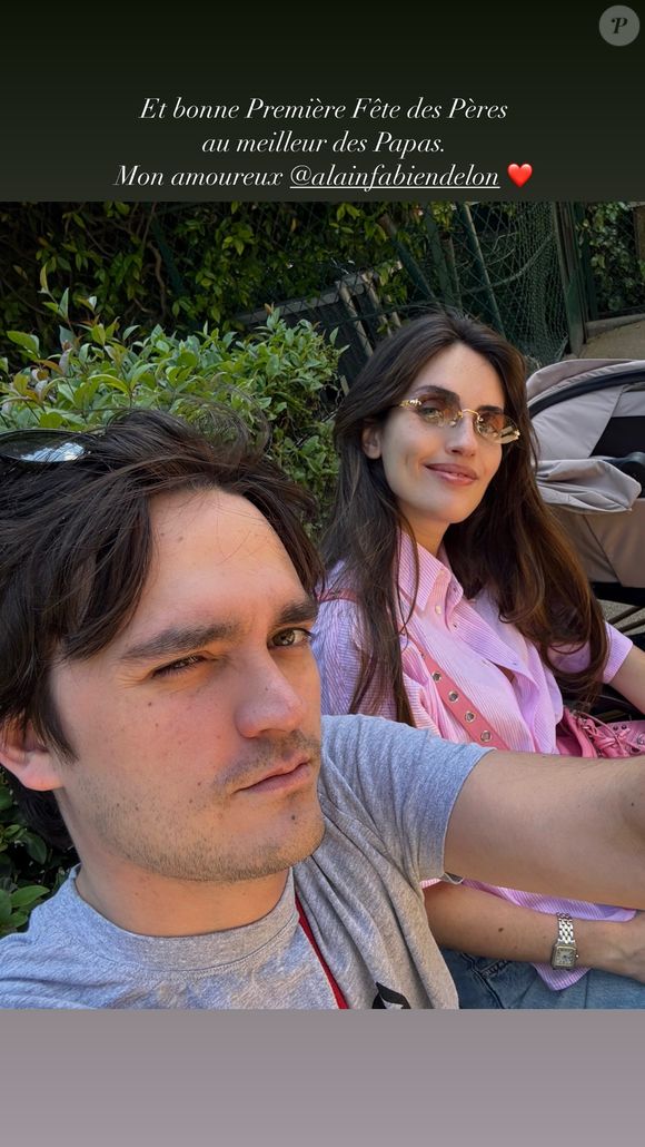Premier selfie de parents pour Alain-Fabien Delon et Laura : un mois et demi après la naissance ...