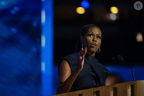 Photo : Barack Obama et sa femme Michelle Obama électrisent la foule ...