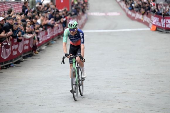 Paul Seixas : découvrez sa vie loin des vélodromes, sa maison à Nice ...