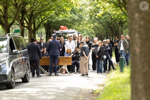 Richard Anthony : Ses fils Xavier et Cédric réunis et dignes pour le dernier voyage de leur mère ...