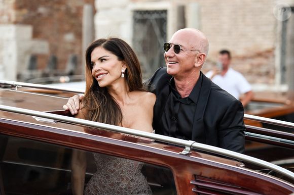 Tout s'est bien passé, ou presque... Les mariés Jeff Bezos et Lauren ...