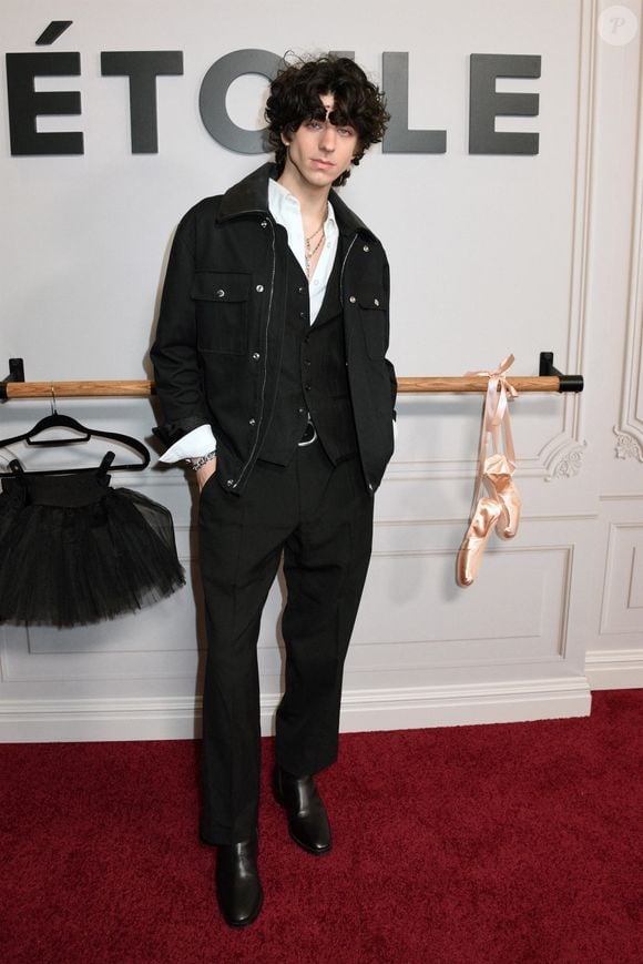 Photo : John Supnik - Avant-première de la série Etoile à New York au ...