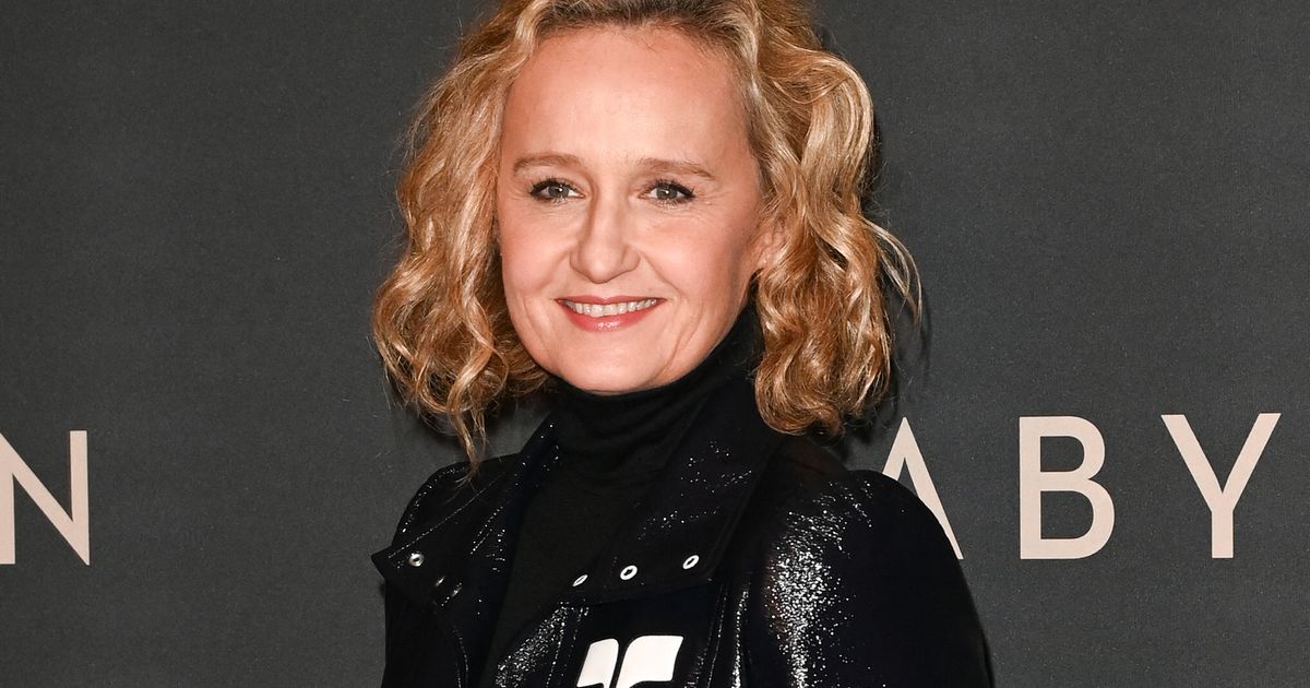 Caroline Roux en vacances : La journaliste TV affiche le doux visage de ...