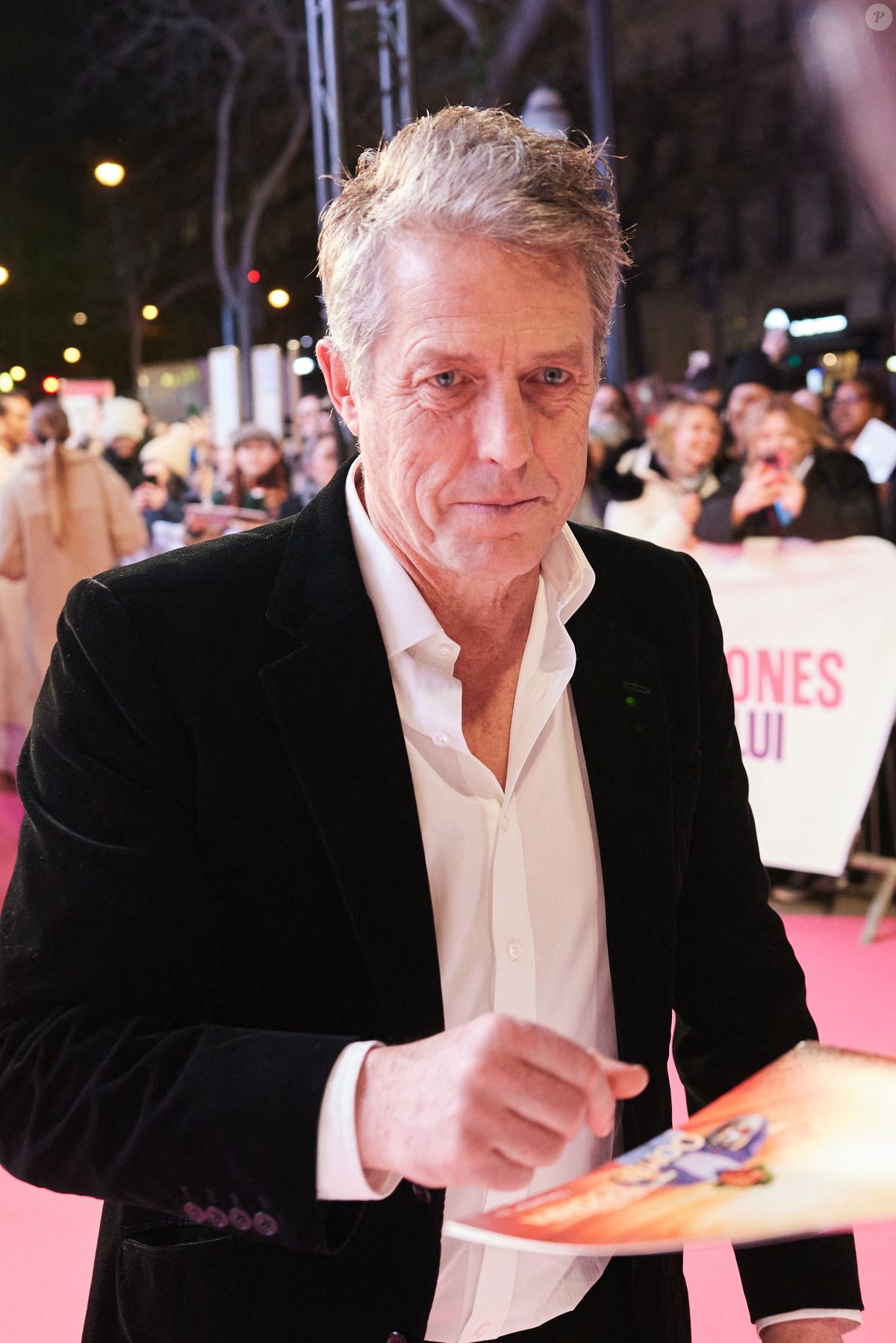 Photo : Sur ses réseaux sociaux, Hugh Grant a raconté une mésaventure ...