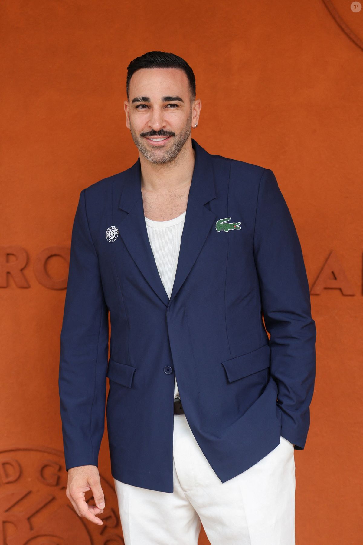 Photo : Adil Rami en tribune lors des Internationaux de France 2025 à ...