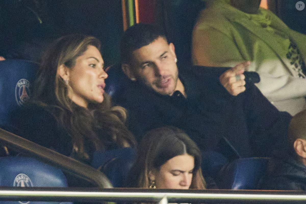 Photo : Les amoureux ont annoncé que Victoria est enceinte de leur ...