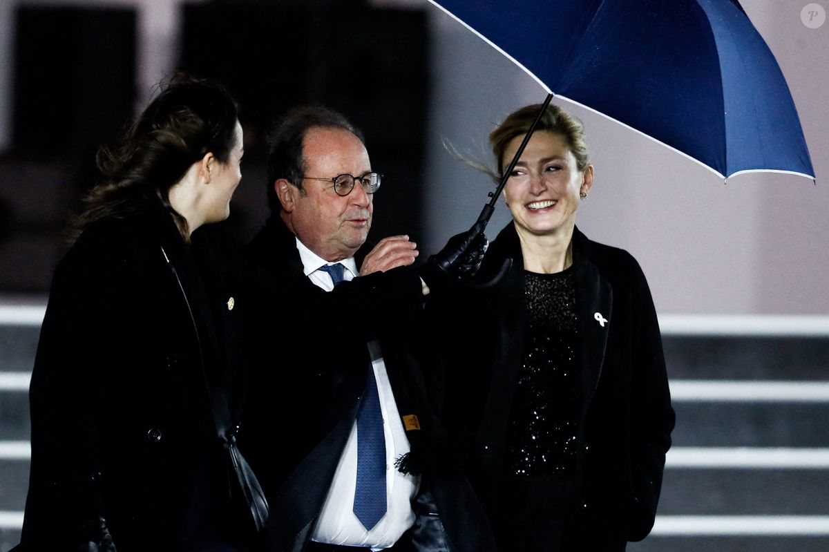 Photo : François Hollande et sa femme Julie Gayet - Arrivées à la ...