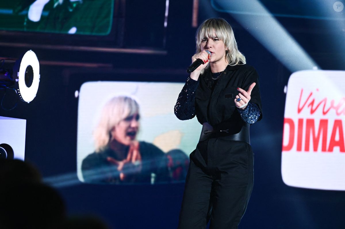 Photo : Exclusif - la chanteuse Suisse Stéphane - Enregistrement de l ...