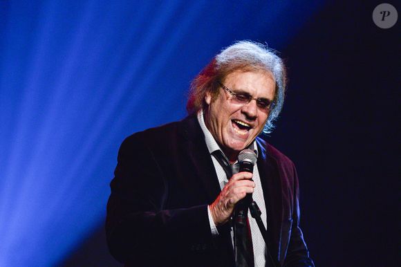 Nicole Calfan : Quels sont ses rapports avec François Valéry, le père ...