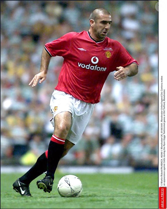 Photo : La légende de Manchester United, Éric Cantona, fait son ...