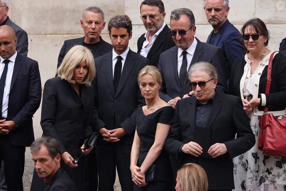 Photo : Brigitte Macron, Audrey Crespo-Mara, Michel Drucker, Marc ...