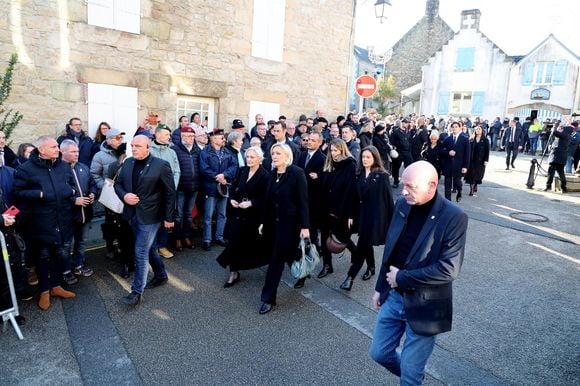 Jany et Pierrette dignes : les deux femmes de la vie de Jean-Marie Le ...