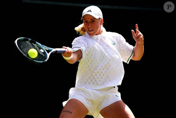 Roland-Garros : Diane Parry, la joueuse du soleil, dévoile sa nouvelle ...