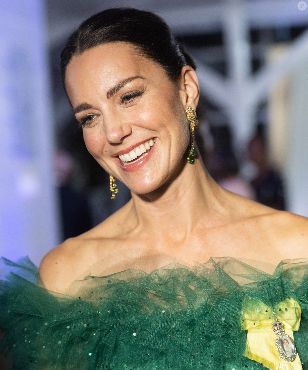 Photo : Kate Middleton, devenue princesse de Galles, attire l’attention ...