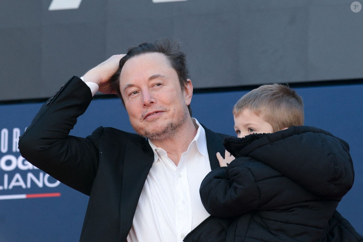 Photo : Elon Musk et son fils lors du rassemblement politique organisé ...