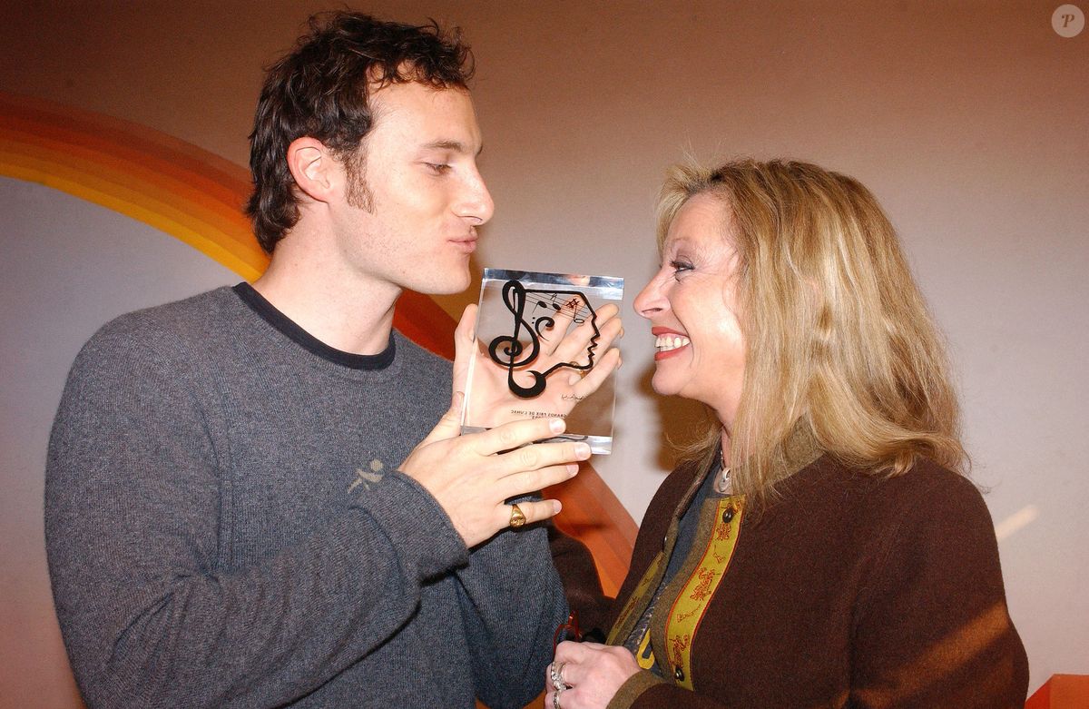 Photo : La chanteuse française Véronique Sanson, lauréate du prix UNAC ...