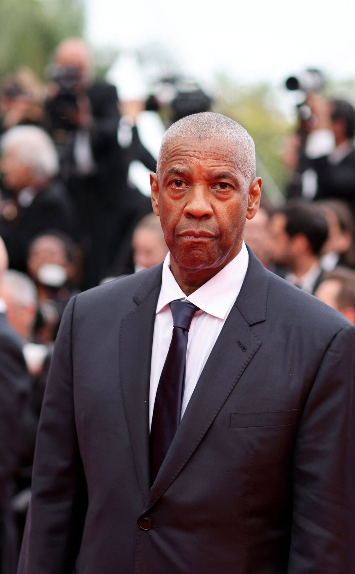 Photo : Denzel Washington - Montée des marches du film « Highest 2 ...