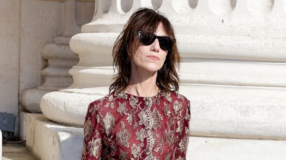 Fashion Week : Charlotte Gainsbourg divine, Béatrice Dalle rebelle ...