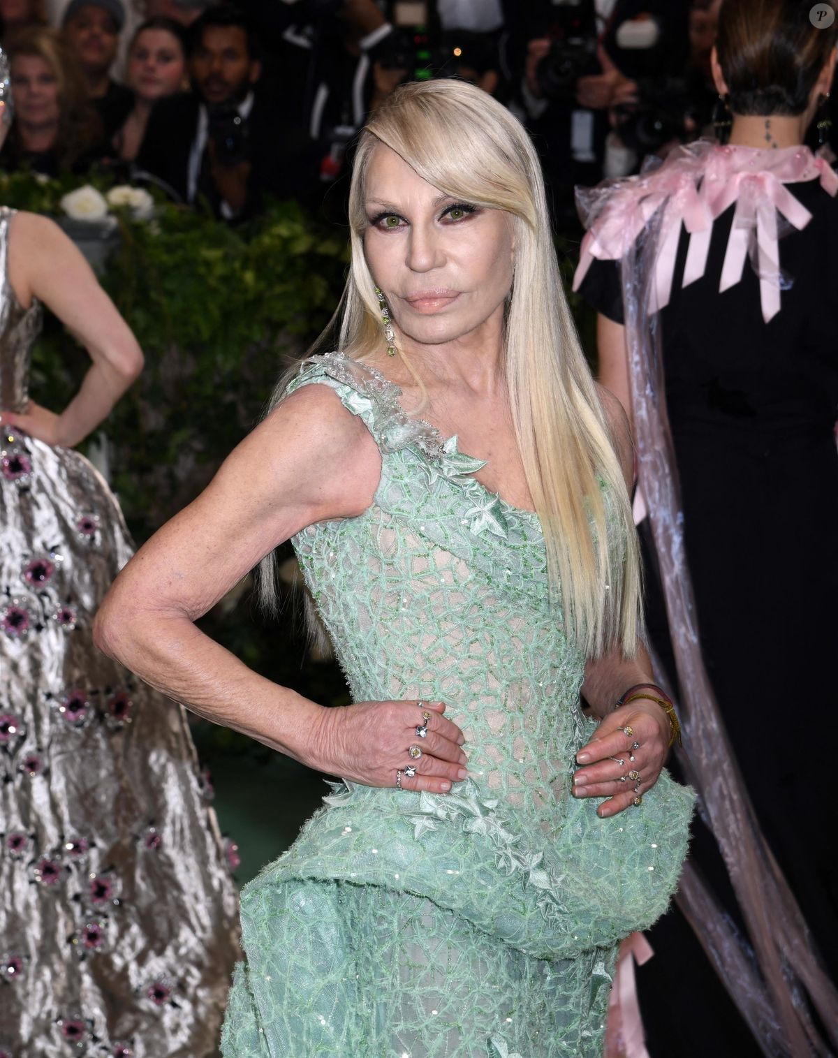 Photo : Donatella Versace en 2024 - Purepeople