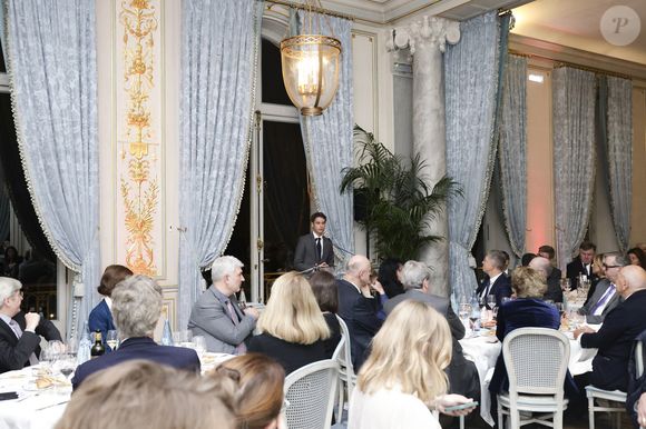 Marc Ladreit de Lacharrière reçoit Gabriel Attal, invité d’honneur d’un ...