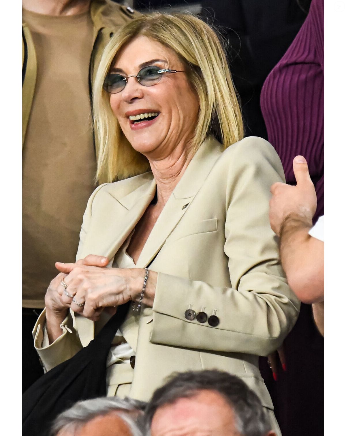 Photo : Michèle Laroque - Célébrités dans les tribunes du match de ...