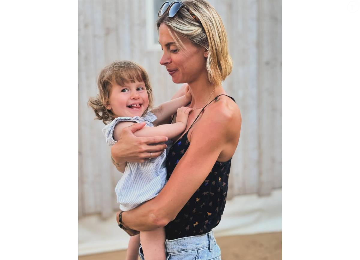 Photo : Roxane Augoyard de "Familles nombreuses" a donné naissance à son 5e enfant - Purepeople