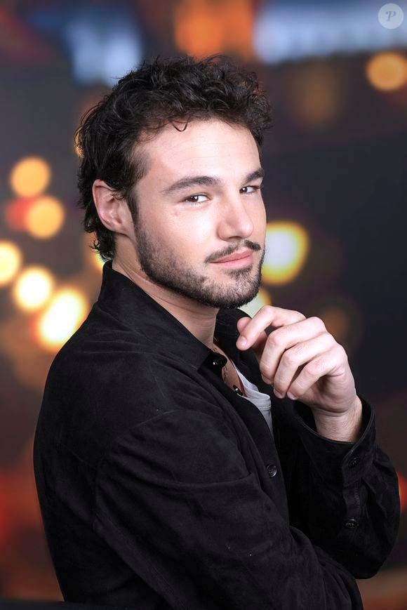 Photo : Exclusif - Portrait de Anthony Colette à Paris, le 20 mars 2025 ...