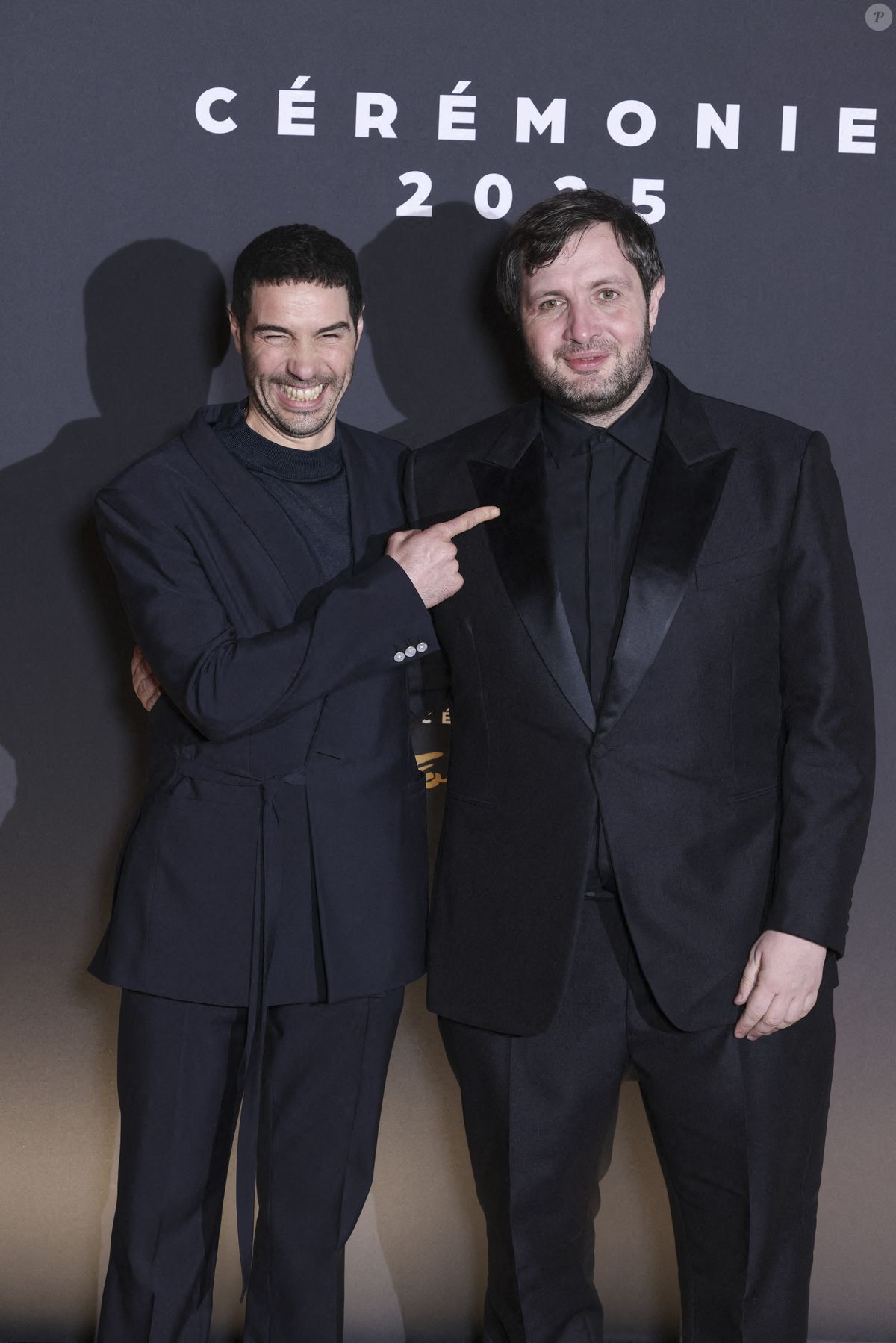 Photo : Il a également tenu à partager son prix avec son ami Tahar ...