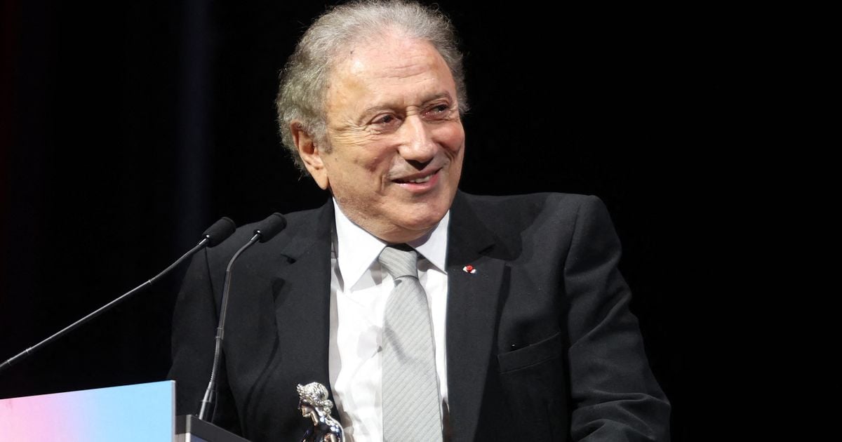 Michel Drucker perd soudainement l'équilibre lors du Festival de Monte ...