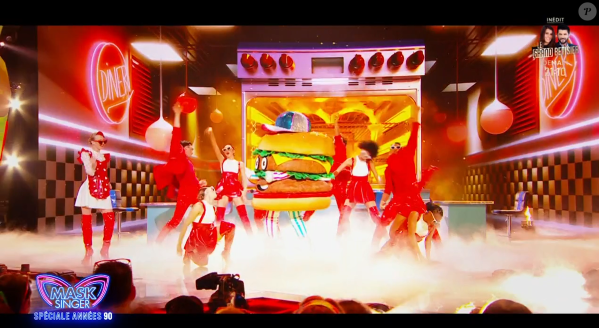 Photo : Le Burger dans "Mask Singer", capture d'écran TF1 - Purepeople