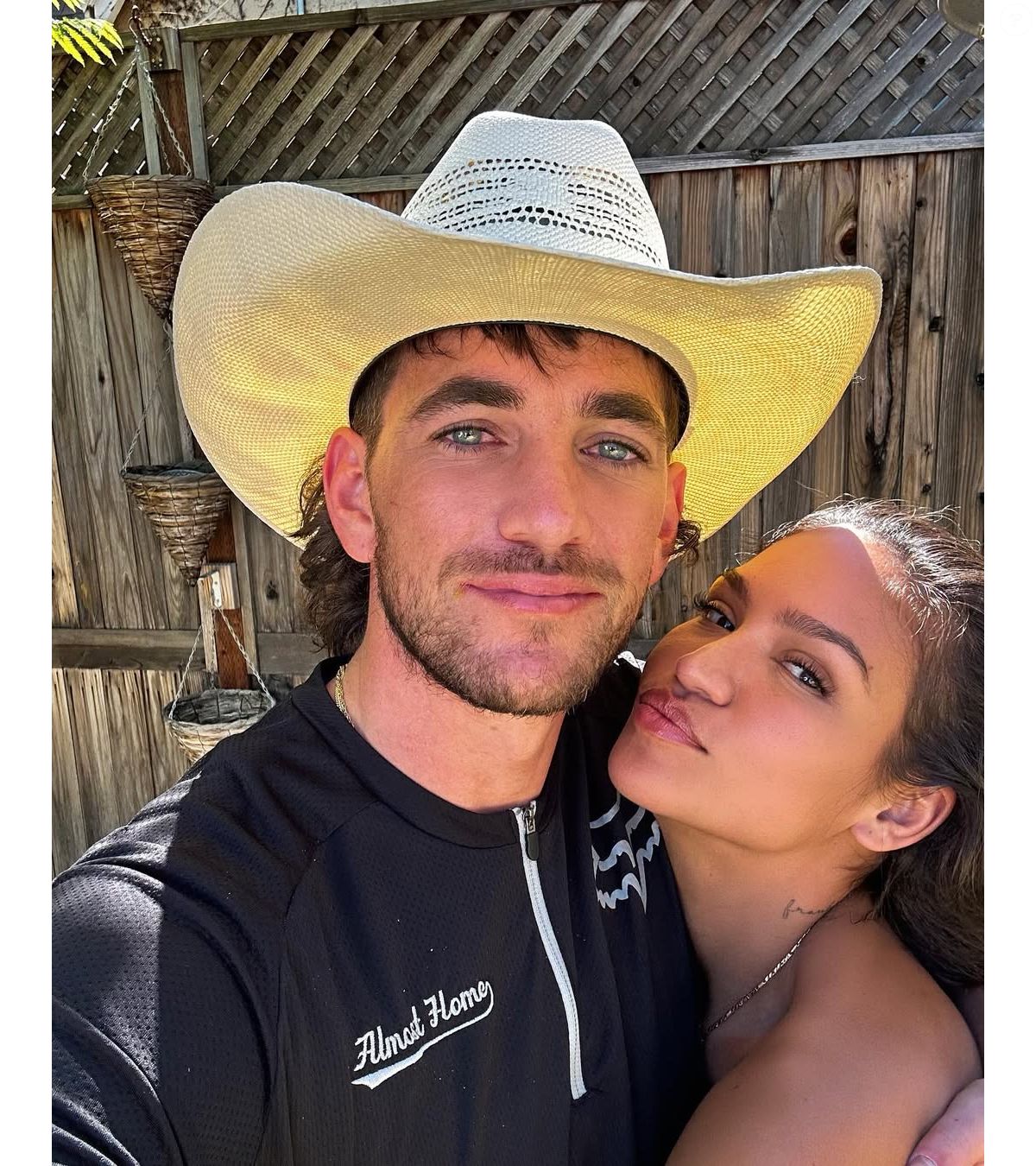 Photo : Cassie est devenue maman pour la troisième fois avec son mari ...