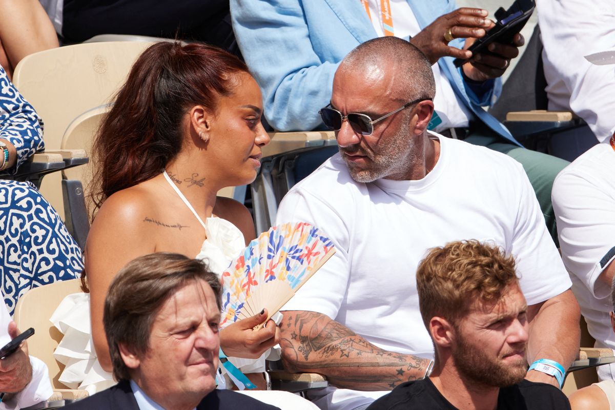 Photo : Invitée sur Europe 1, la chanteuse s'est livrée sur son couple ...