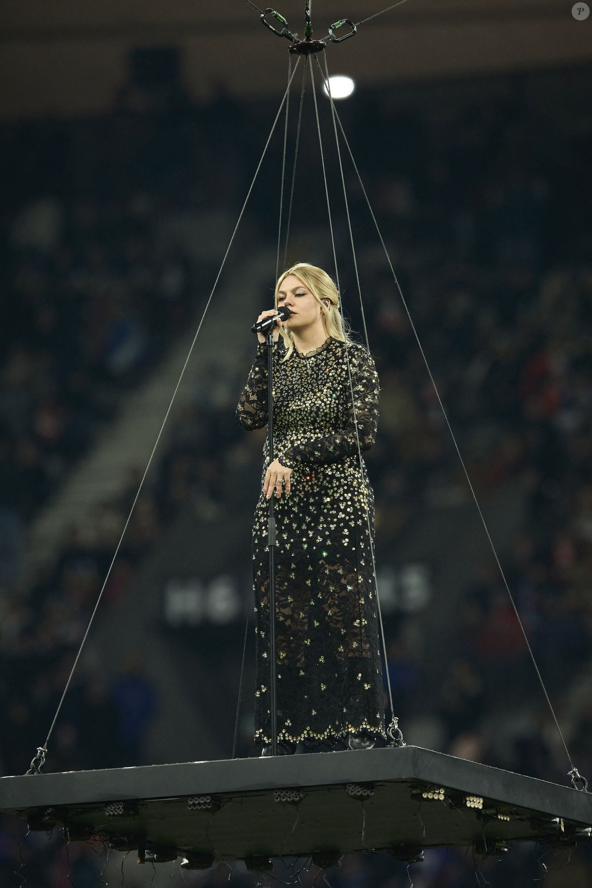 Photo : La chanteuse Louane (Louane Emera), représentante de la France ...