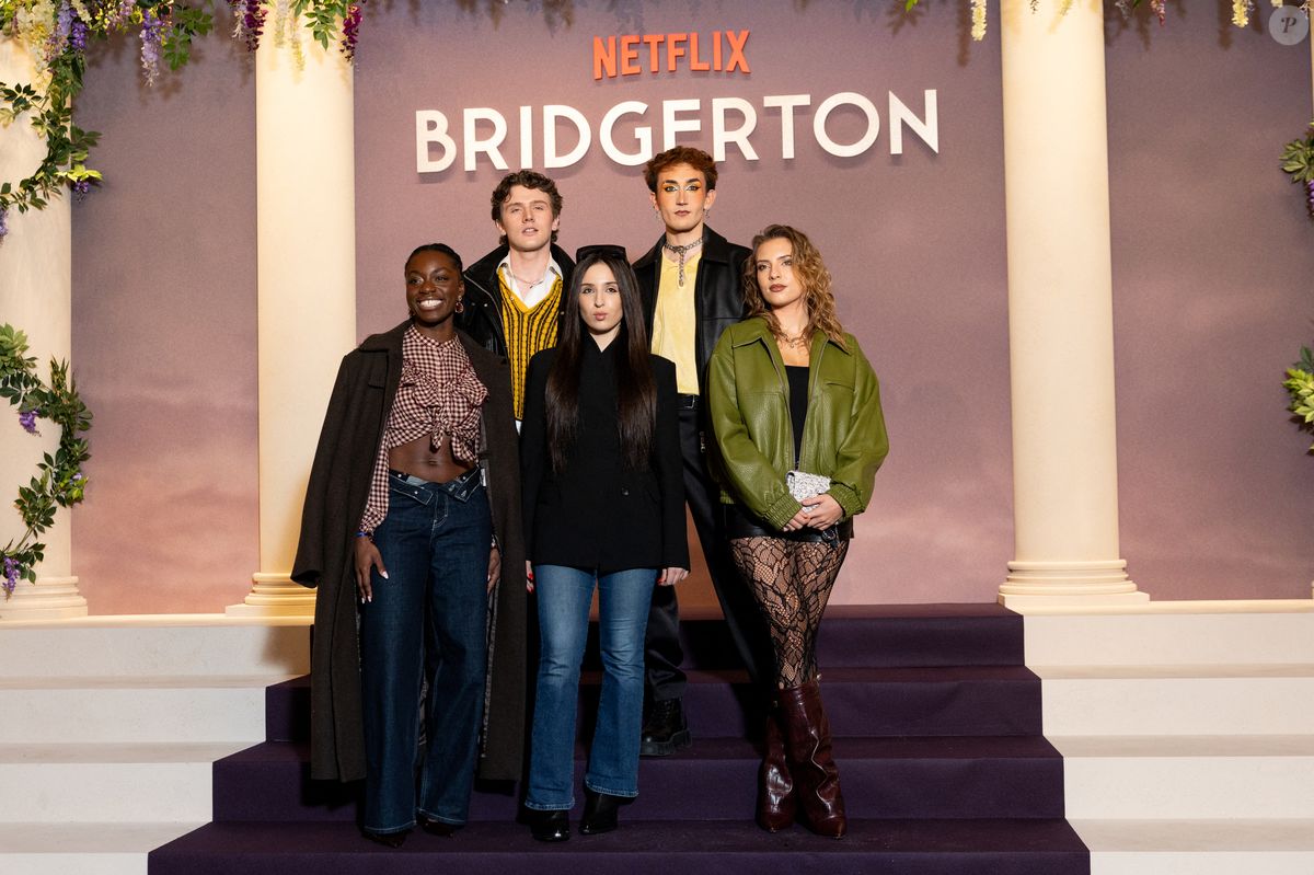 Photo : Sarah, Bastiaan, Ambre, Victor et Léa de la Star Academy 2025 ...
