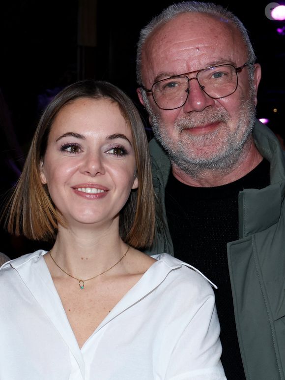 Festival de l'Alpe d'Huez : Olivier Baroux soutient sa fille Enya, leur air de ressemblance est ...