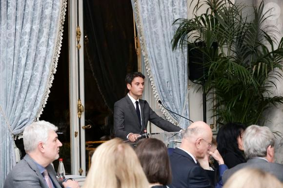 Marc Ladreit de Lacharrière reçoit Gabriel Attal, invité d’honneur d’un ...