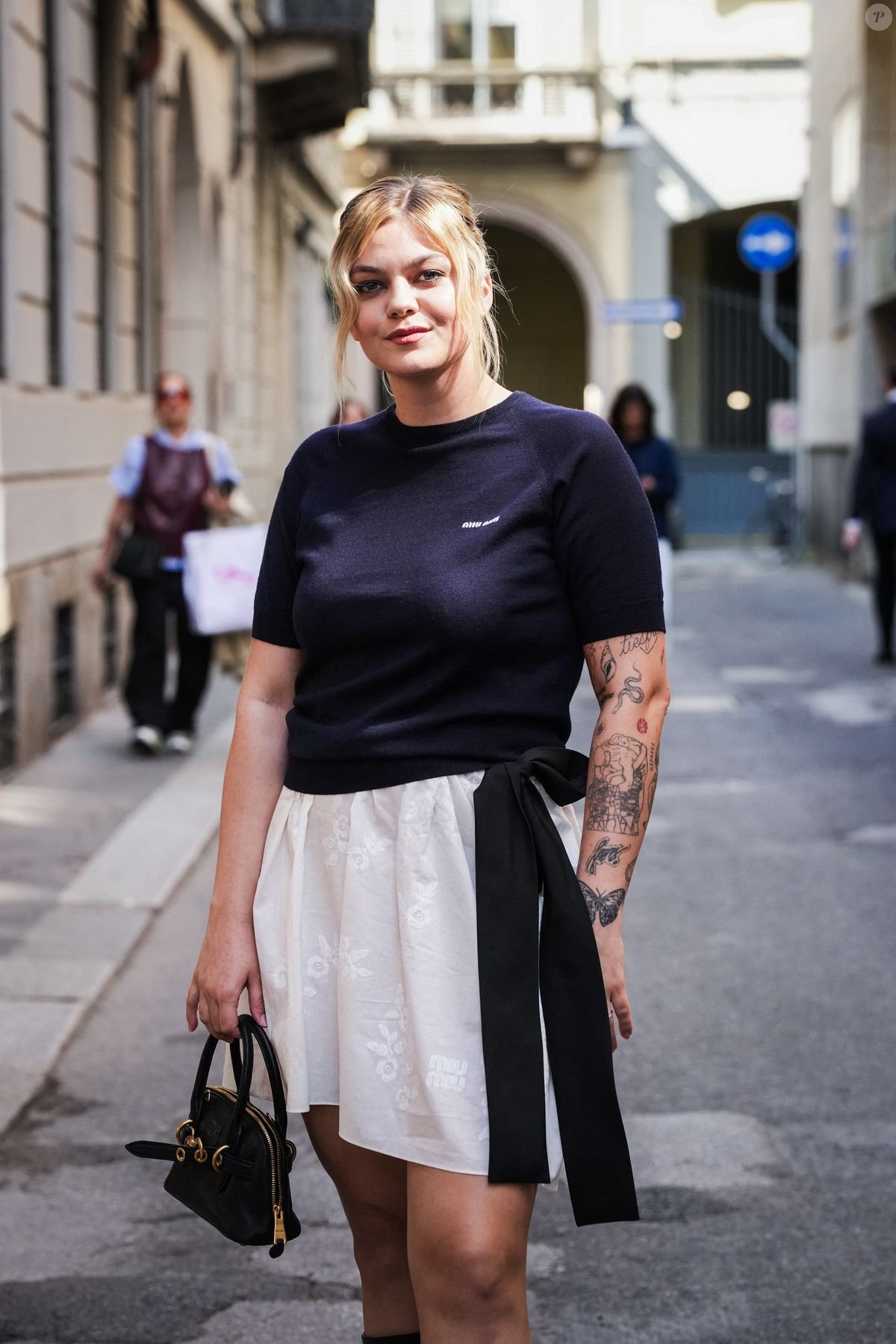 Photo : Louane - Les célébrités arrivent au 2ème Club littéraire Miu ...