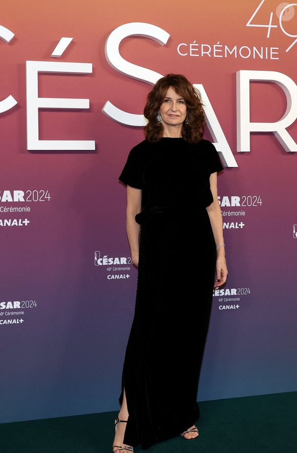 "Je n'ai pas pu en avoir" : Valérie Lemercier explique pourquoi elle n ...