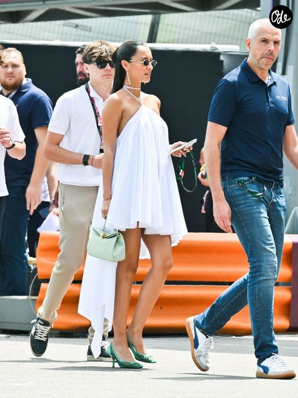 Photo : Alexandra Leclerc dans les paddocks du Formula 1 Louis Vuitton ...