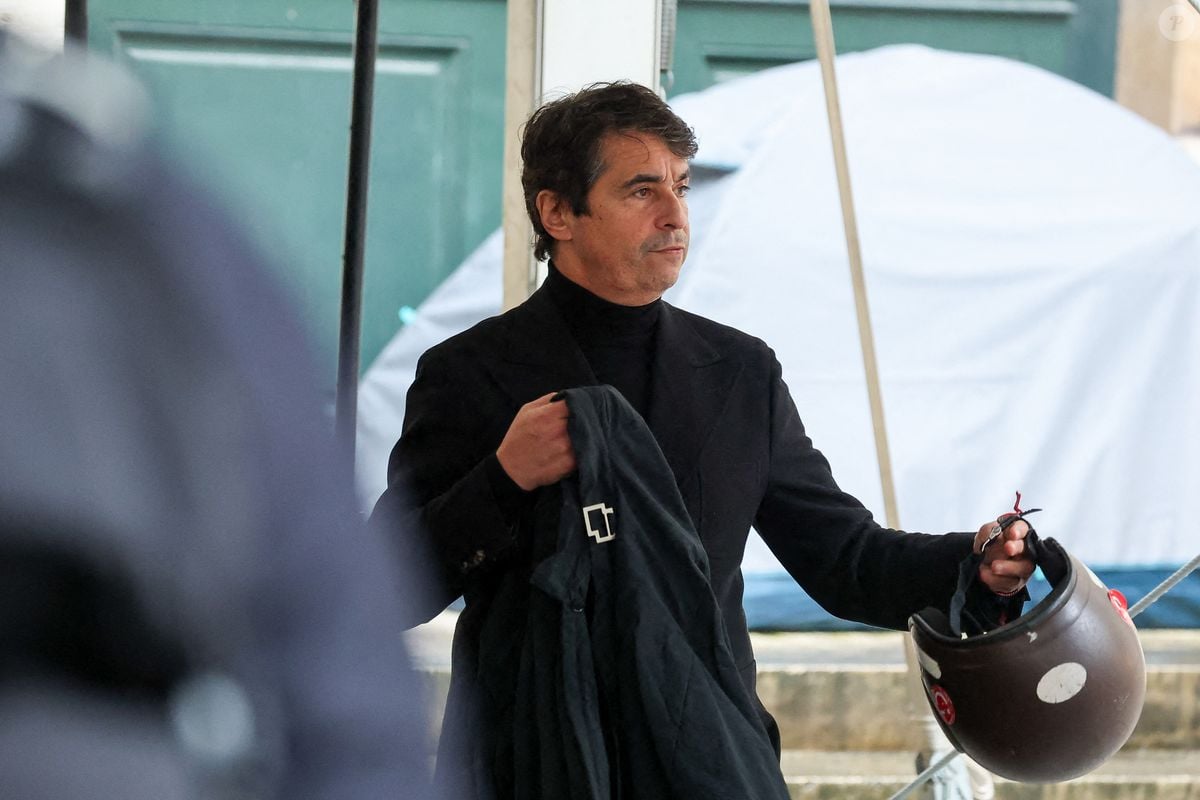 Photo : Ariel Wizman - Sorties des obsèques de l'ancien ministre de la ...