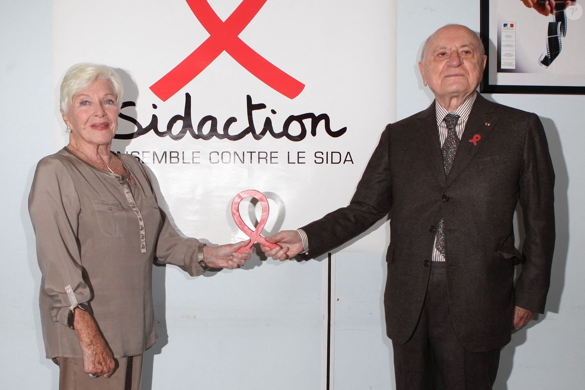 Photo : Le message est clair : pour avancer vers un monde sans sida ...